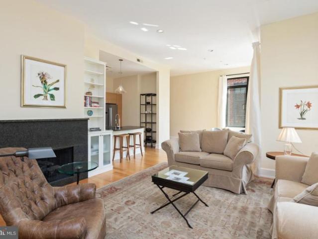 2 bedroom, DC DC 102339397