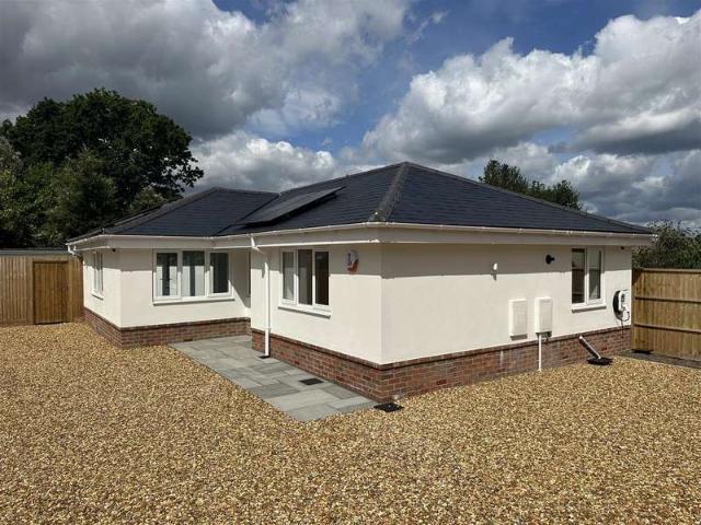 2 Bedroom Detached Bungalow