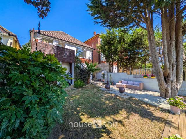 2 Bedroom Detached Bungalow