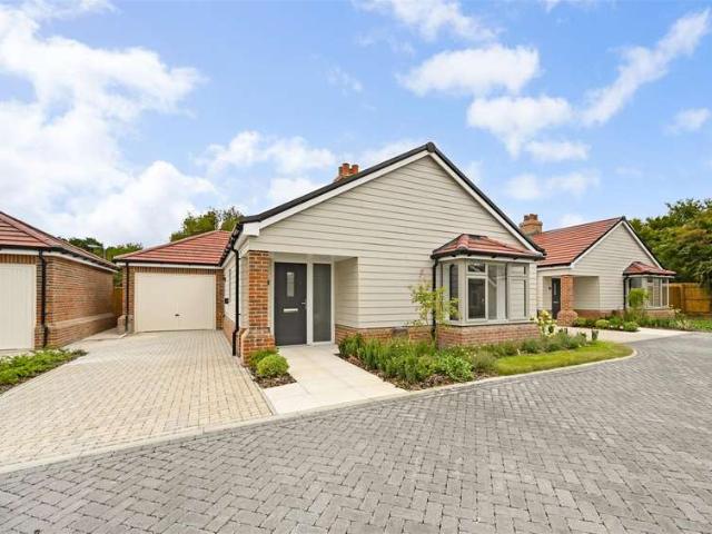 2 Bedroom Detached Bungalow