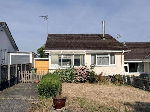 2 Bedroom Detached Bungalow