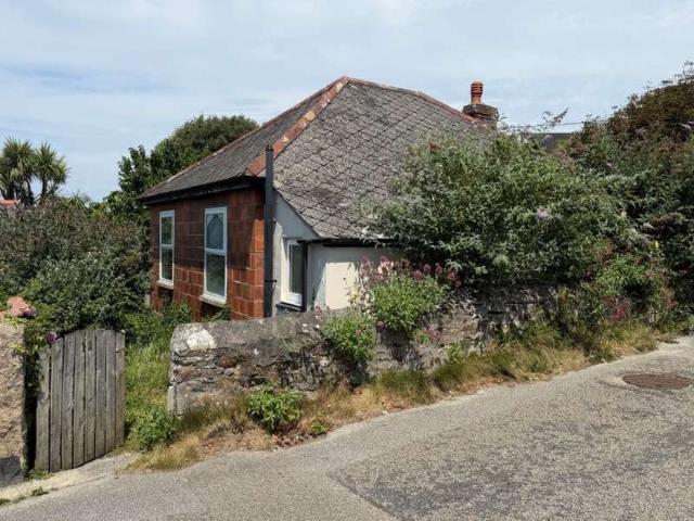 2 Bedroom Detached Bungalow