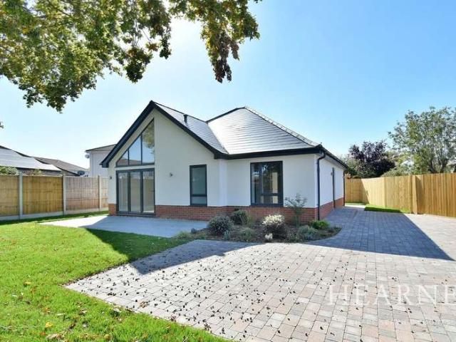 2 Bedroom Detached Bungalow