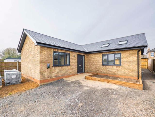 2 Bedroom Detached Bungalow