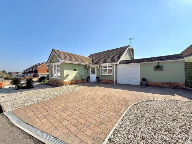2 Bedroom Detached Bungalow