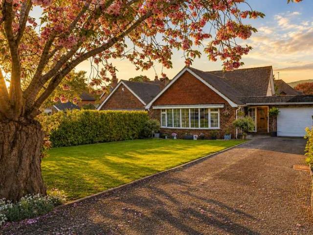 2 Bedroom Detached Bungalow