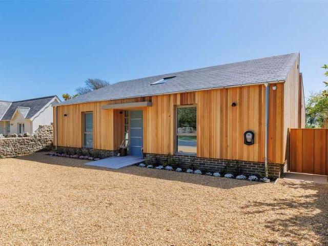 2 Bedroom Detached Bungalow