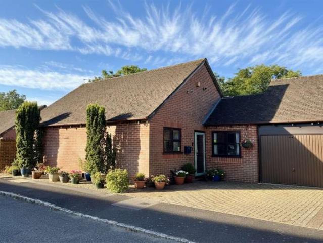2 Bedroom Detached Bungalow