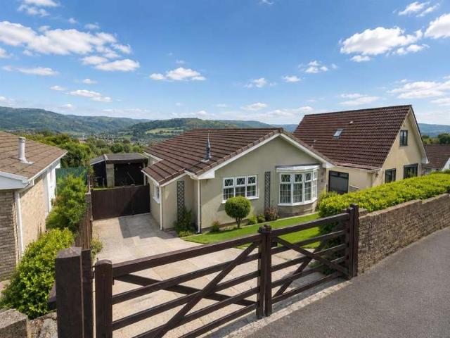 2 Bedroom Detached Bungalow
