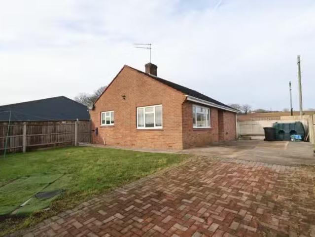 2 bedroom detached bungalow for rent in Cross Hands, Lydney, G.