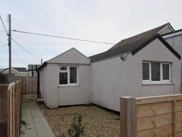 2 bedroom detached bungalow for rent in Austin Avenue Jaywick CO15