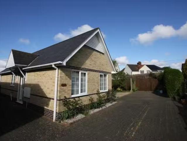 2 bedroom detached bungalow for rent in Farford Field, Great C.