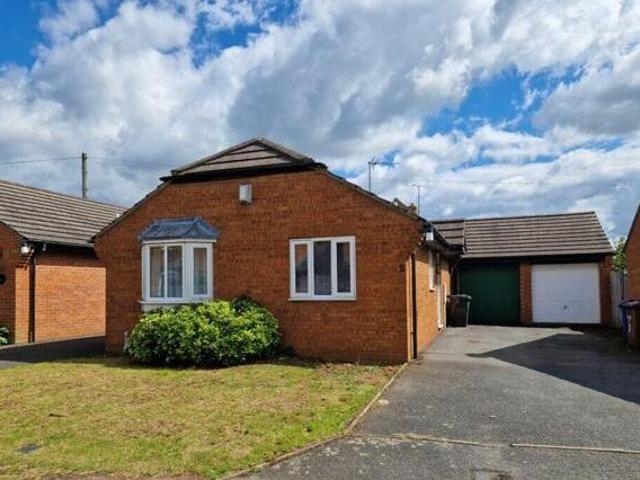 2 Bedroom Detached Bungalow For Rent In Hook Norton, Oxon