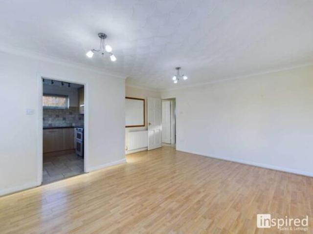 2 bedroom detached bungalow for rent in Laurel Close, Crownhill, MK8