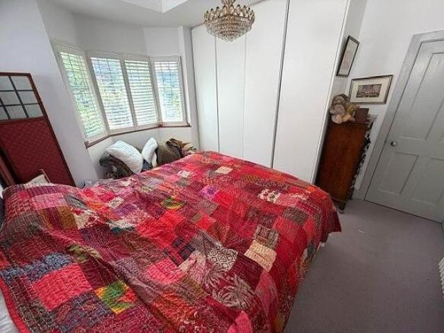 2 bedroom detached bungalow for rent in Lawrence Avenue, Mill Hill, NW7