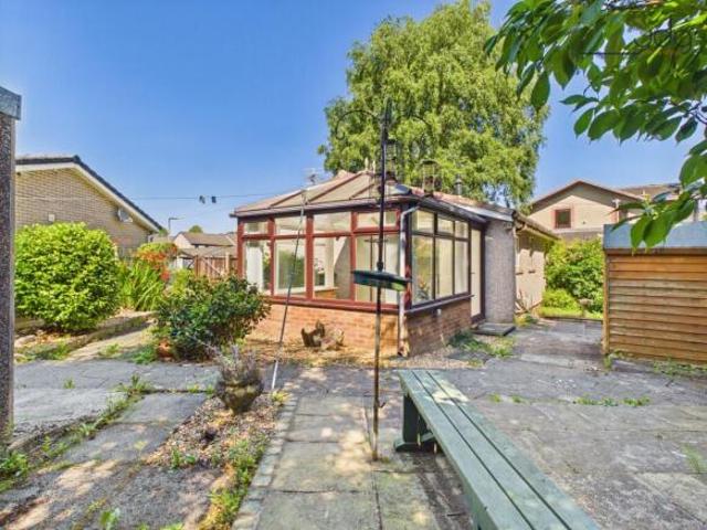 2 bedroom detached bungalow for rent in Princess Avenue, Lancaster, LA1