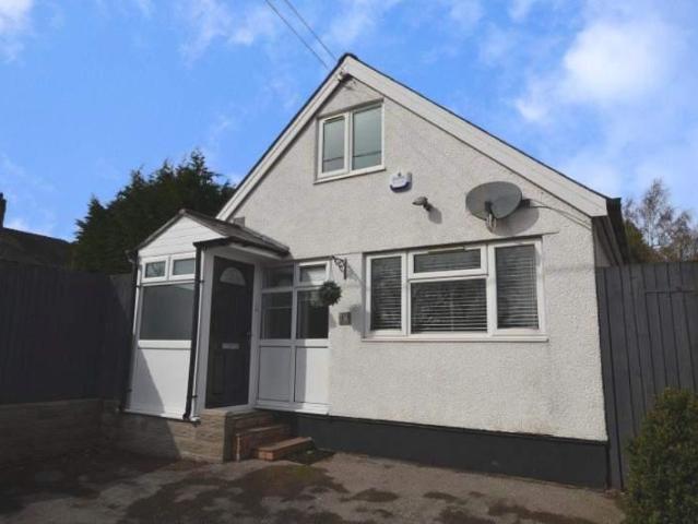 2 bedroom detached bungalow for sale
