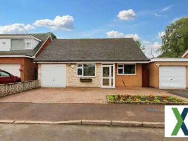 2 bedroom detached bungalow for sale