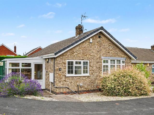 2 bedroom detached bungalow for sale