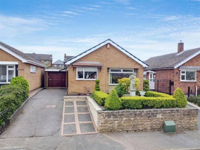 2 bedroom detached bungalow for sale