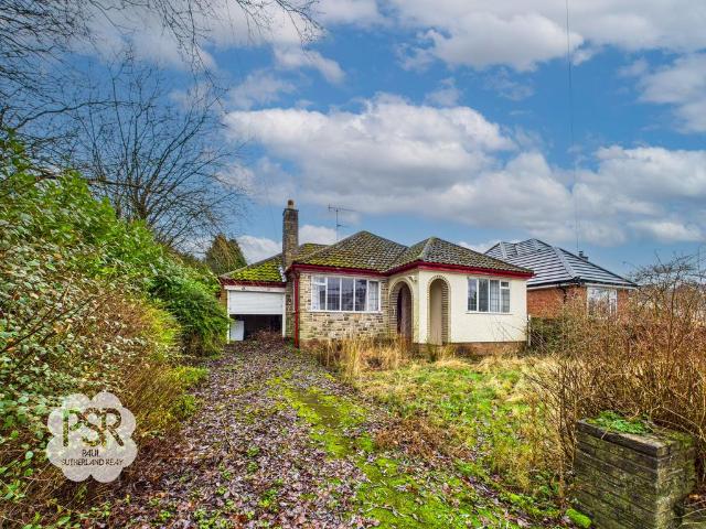 2 bedroom detached bungalow for sale