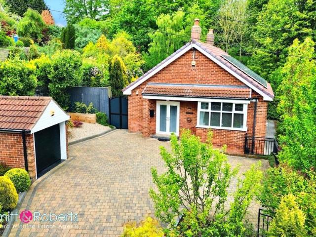 2 bedroom detached bungalow for sale