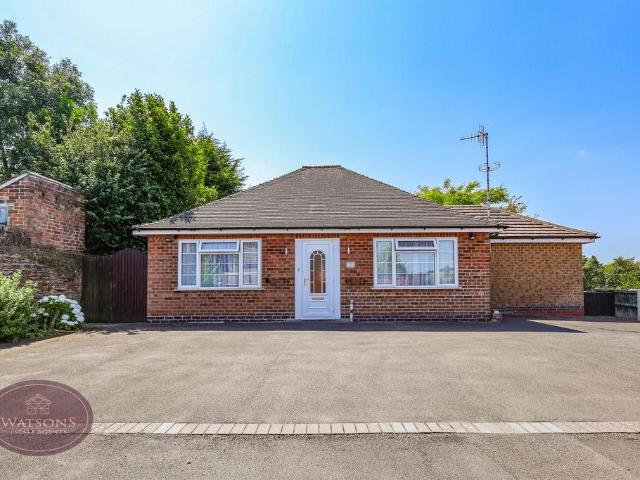 2 bedroom detached bungalow for sale