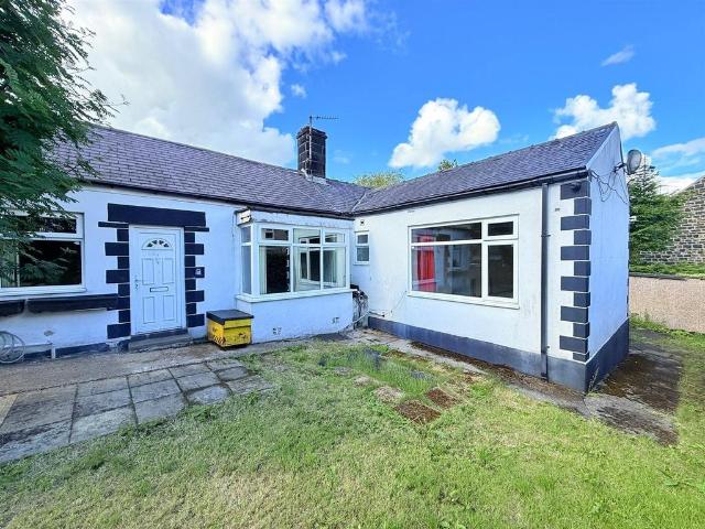 2 bedroom detached bungalow for sale