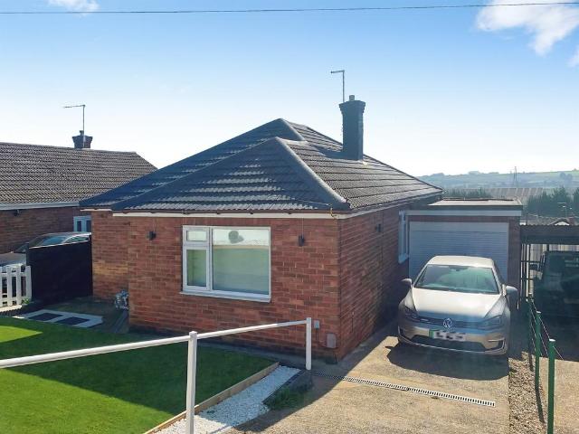 2 bedroom detached bungalow for sale