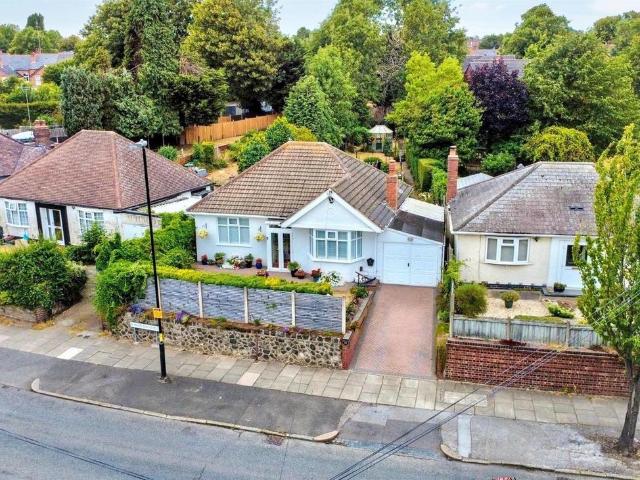 2 bedroom detached bungalow for sale