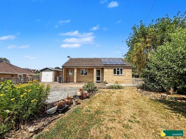 2 bedroom detached bungalow for sale