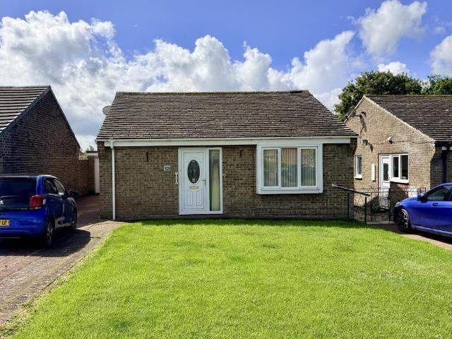 2 bedroom detached bungalow for sale