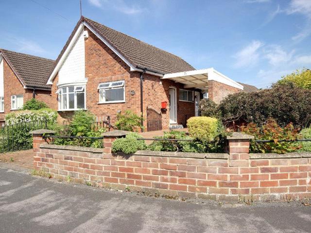 2 bedroom detached bungalow for sale