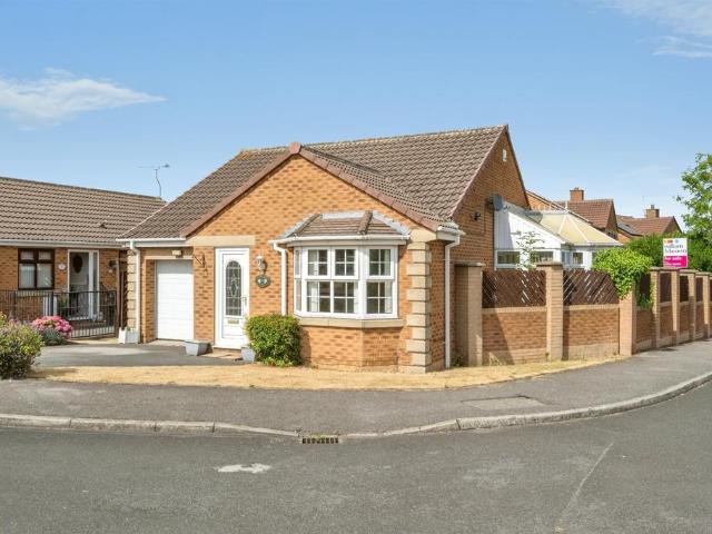 2 bedroom detached bungalow for sale
