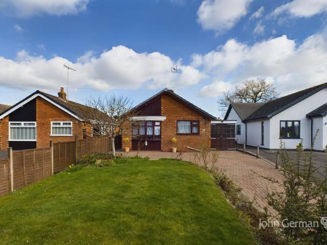 2 bedroom detached bungalow for sale