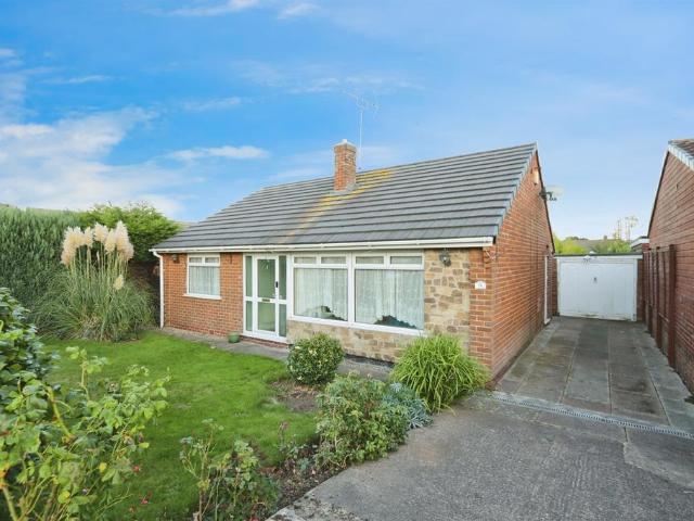2 bedroom detached bungalow for sale