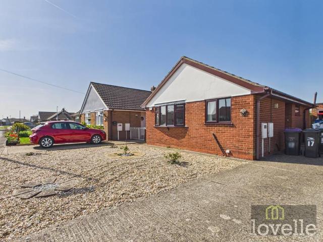 2 bedroom detached bungalow for sale