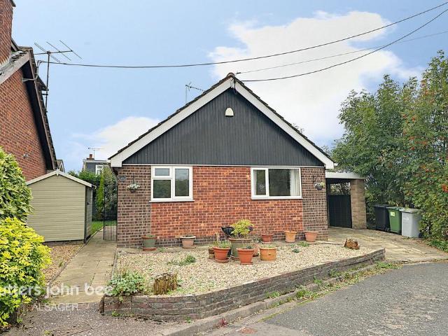 2 bedroom detached bungalow for sale
