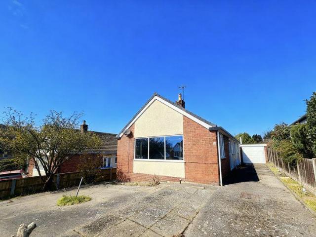 2 bedroom detached bungalow for sale