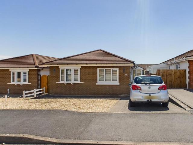 2 bedroom detached bungalow for sale