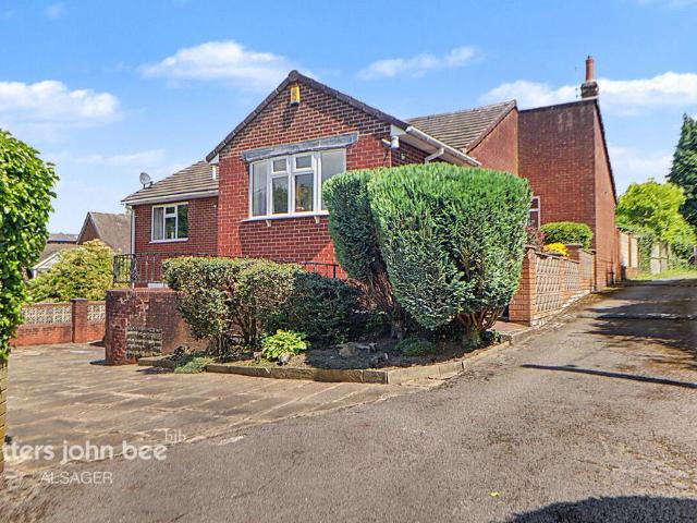 2 bedroom detached bungalow for sale