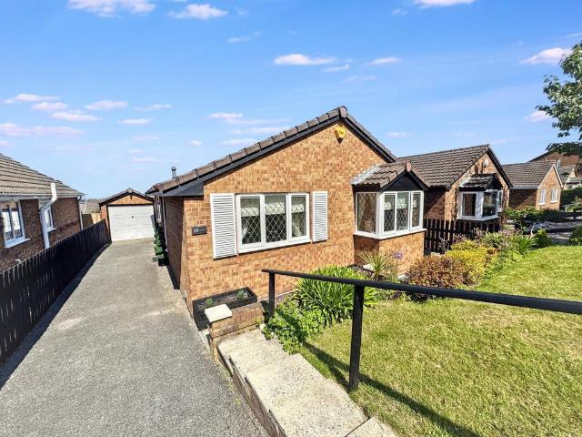 2 bedroom detached bungalow for sale