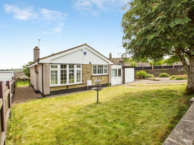 2 bedroom detached bungalow for sale