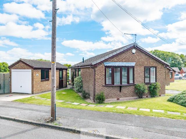 2 bedroom detached bungalow for sale