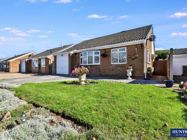 2 bedroom detached bungalow for sale