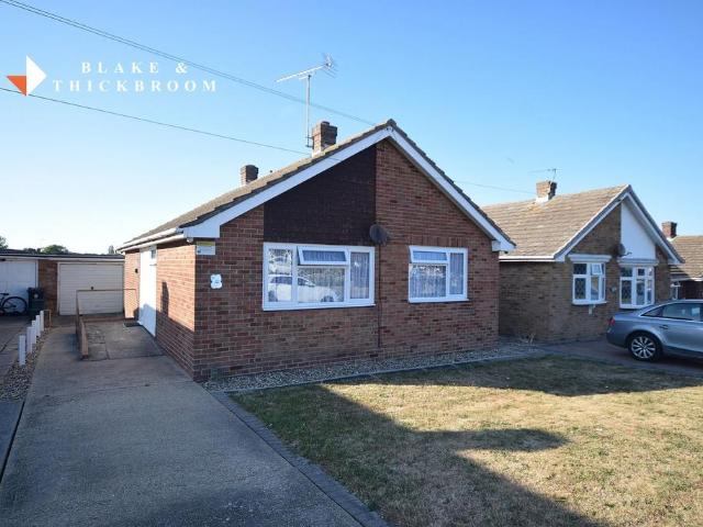 2 bedroom detached bungalow for sale