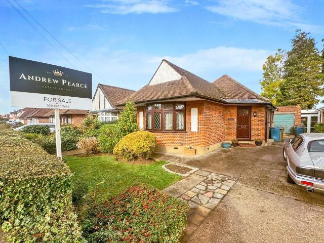 2 bedroom detached bungalow for sale