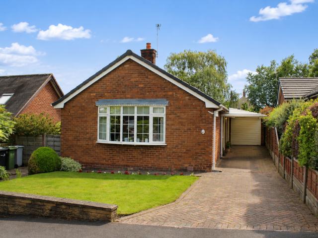 2 bedroom detached bungalow for sale
