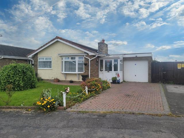2 bedroom detached bungalow for sale