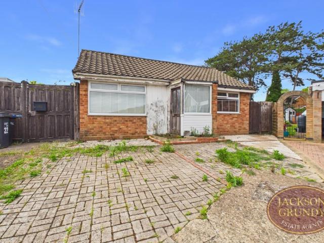 2 bedroom detached bungalow for sale
